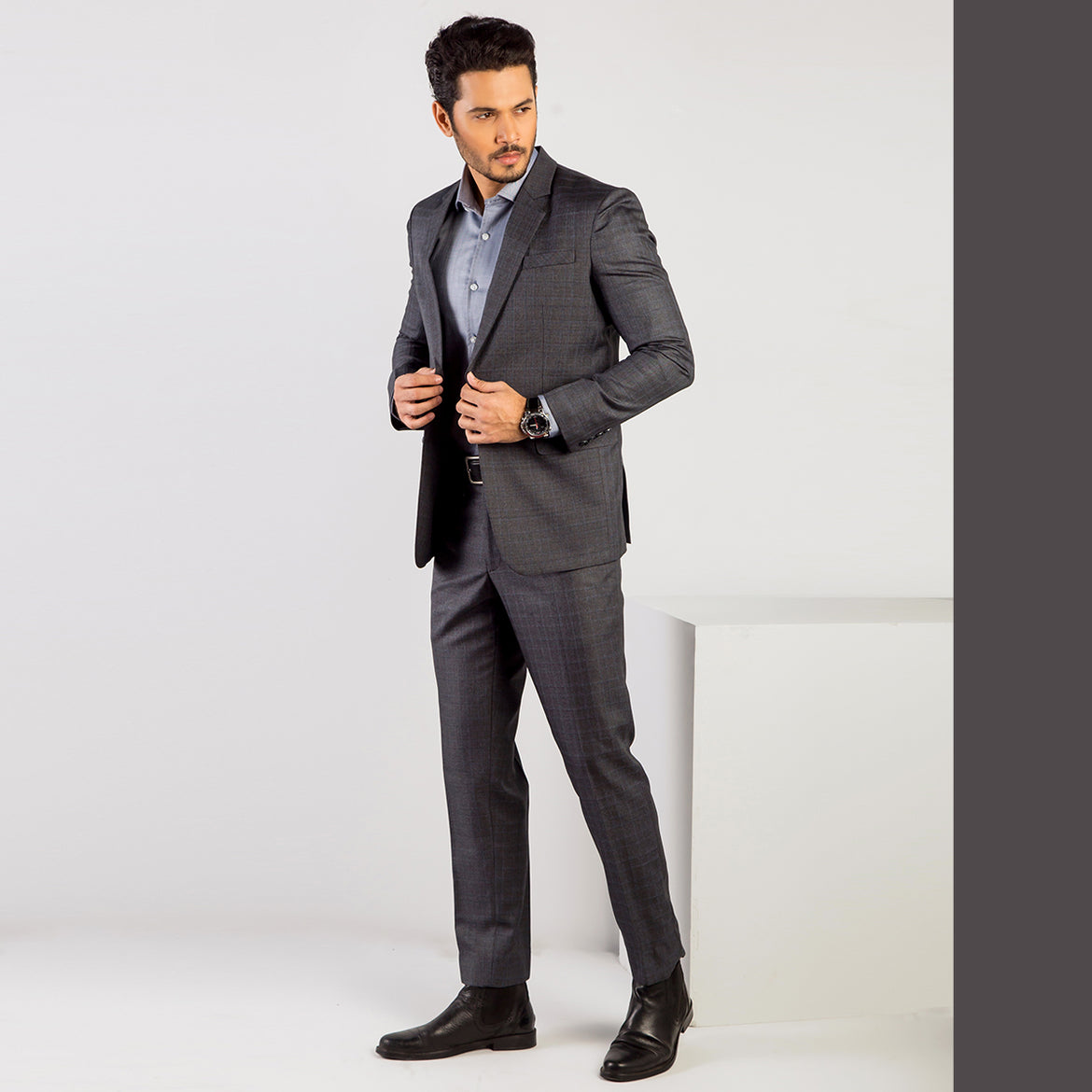 Suit – Dorjibari